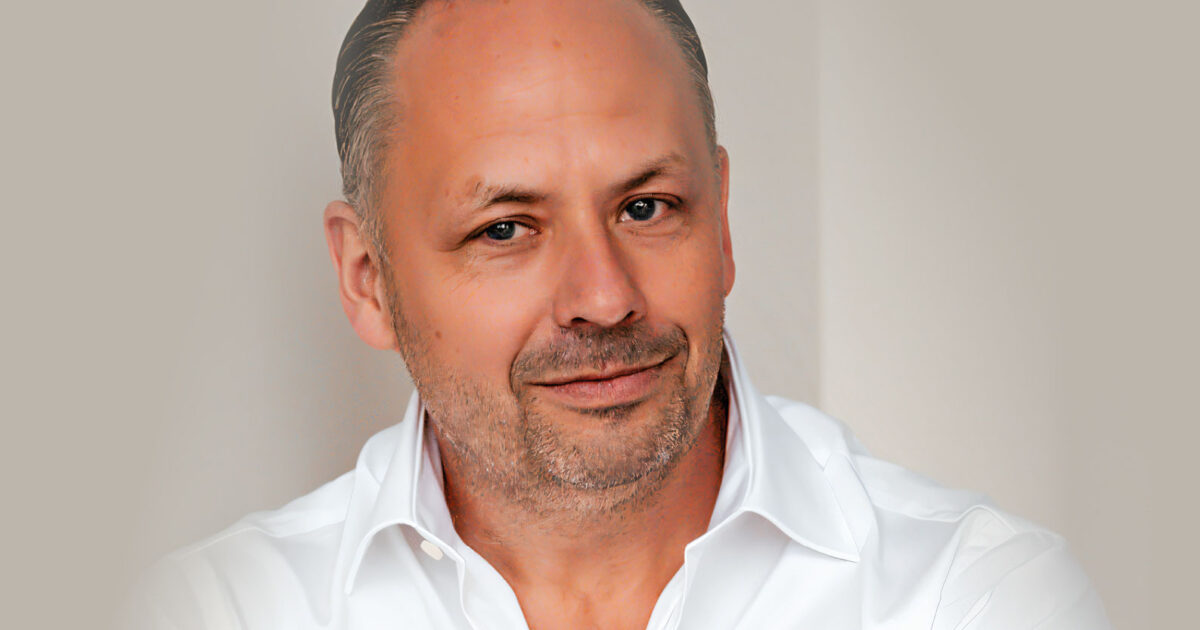 Interview met Machiel Hoek: auteur van 'Het meisje dat de… | Bloom